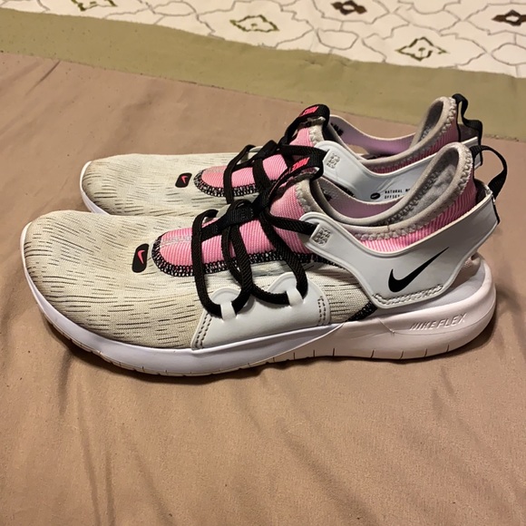 Nike | Shoes | Nike Natural Motion Offset 6 209 | Poshmark